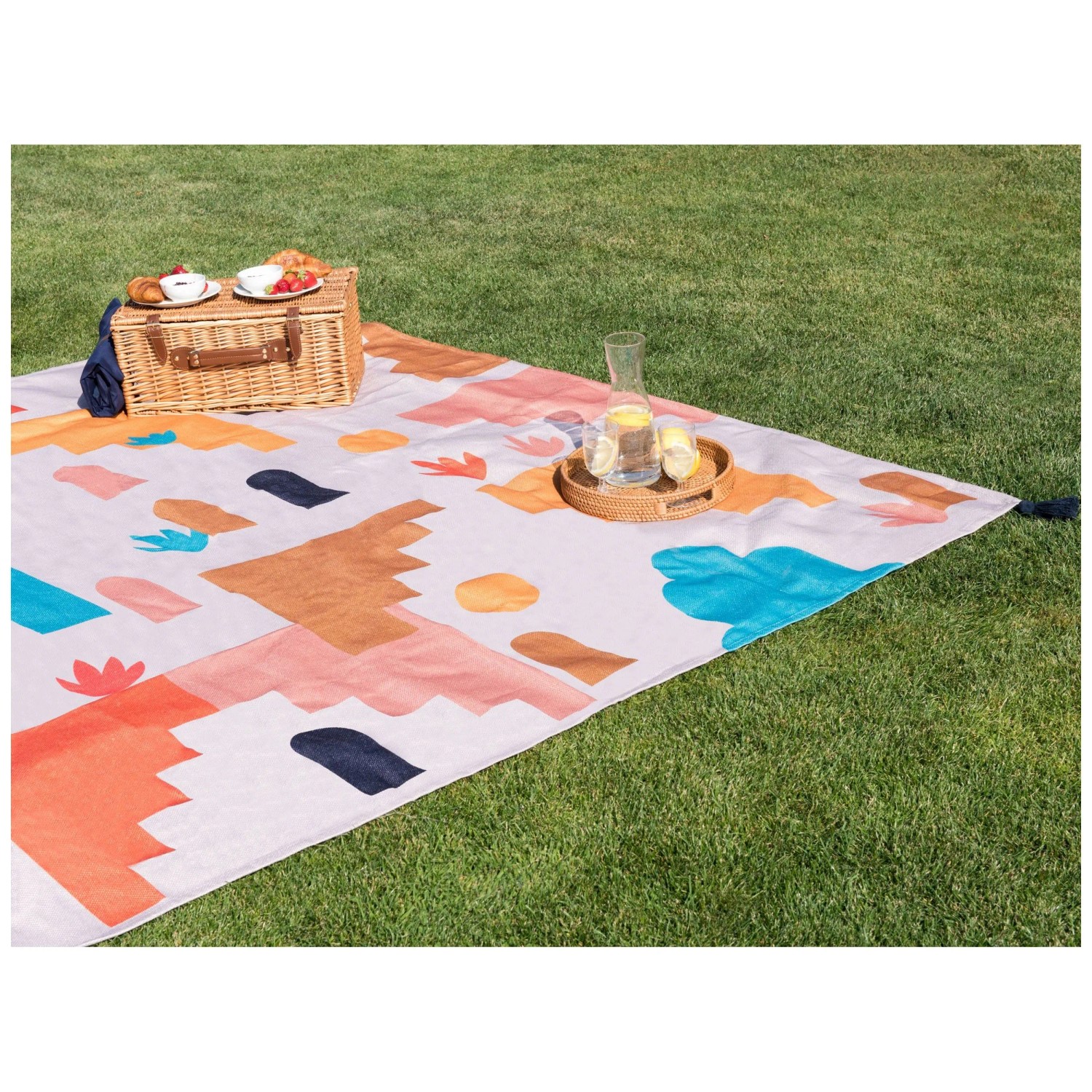 Beliani Couverture pique-nique Kambar polyester et PVC multicolore 200 ...