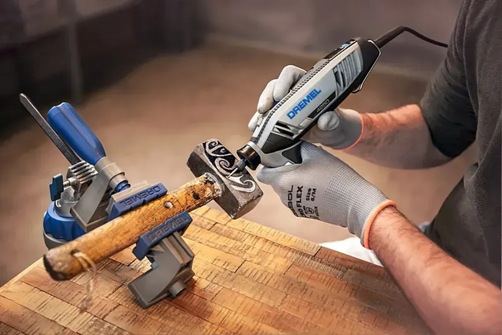 Dremel Multifunktionswerkzeug 4250-3/45 im Koffer