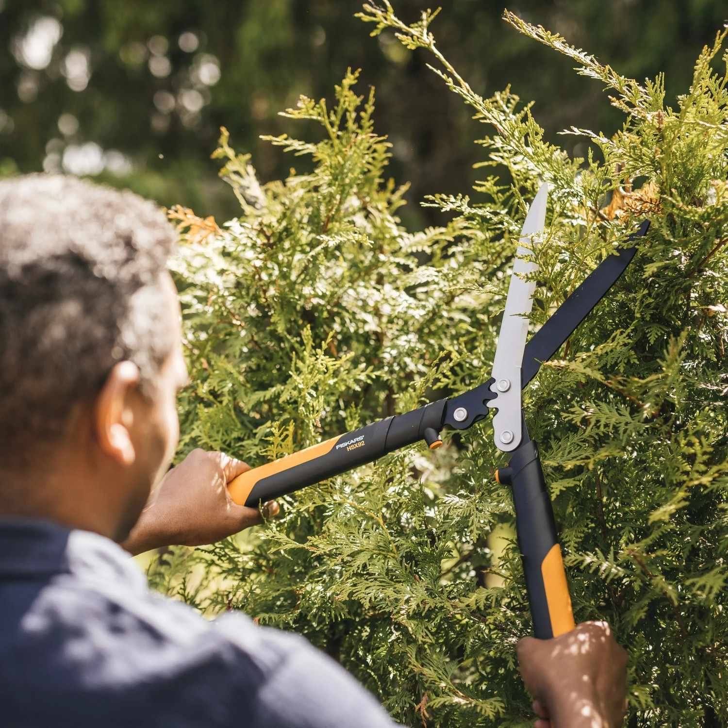 Fiskars Taille-haies à engrenage PowerGear X HSX92
