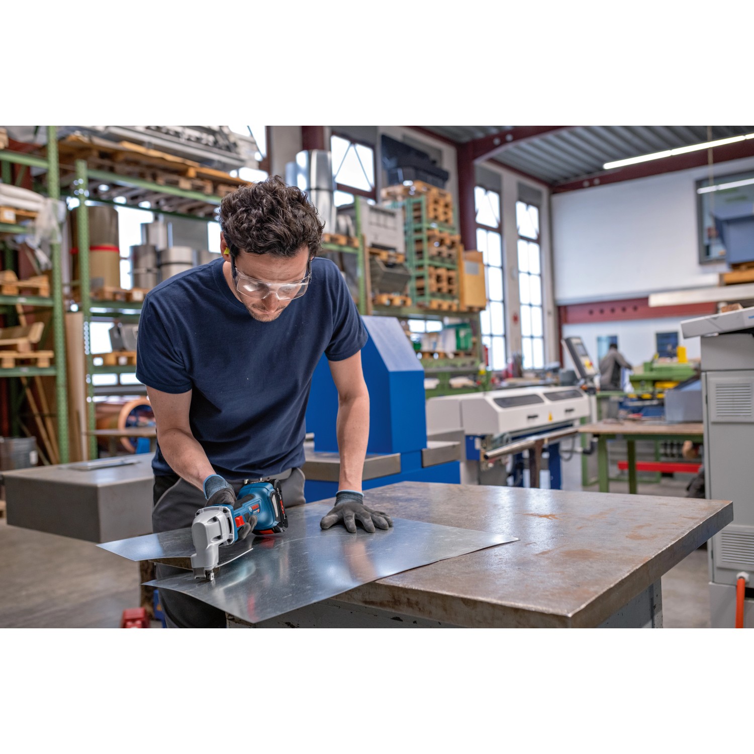 Bosch Professional Akku-Blechschere GSC 18V-16 E Solo kaufen bei OBI