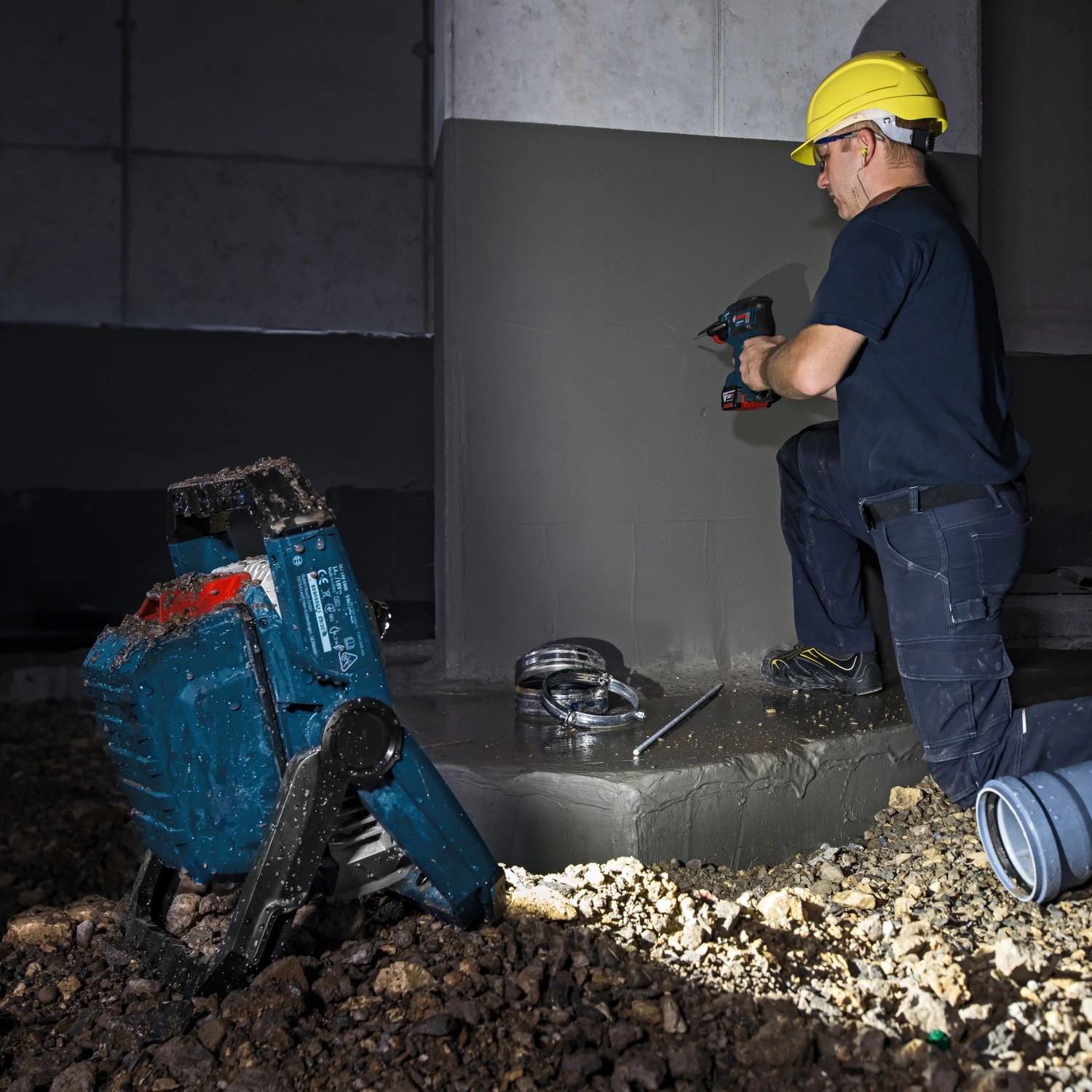 Bosch Professional 18 V Akku-Lampe GLI 18V-2200 C Solo