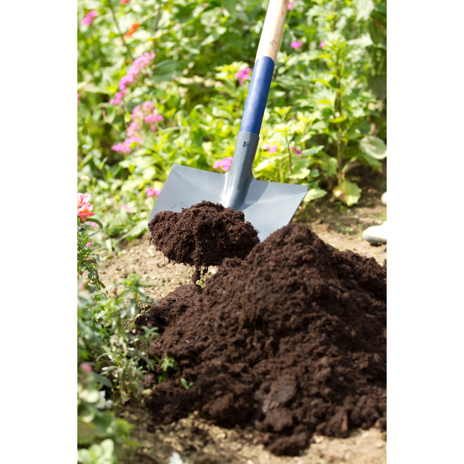 LUX-TOOLS Frankfurter Schaufel mit Aufbug Schwarz lackiert 130 cm