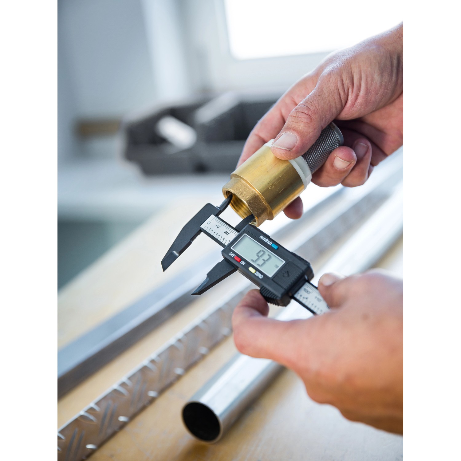 Digitaler Mess-Schieber 0 - 150 mm kaufen bei OBI