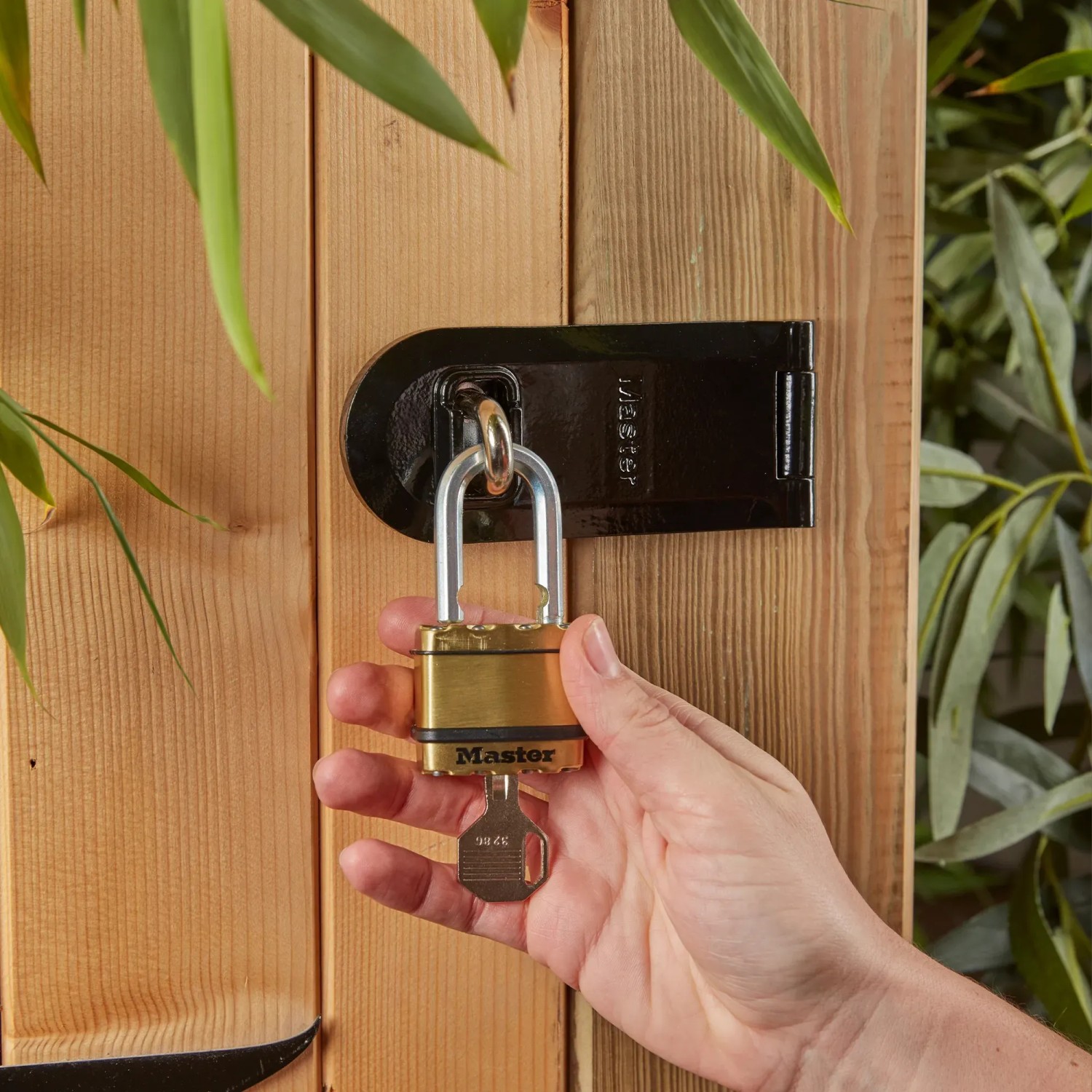 Master Lock Vorhängeschloss Excell® Messing-Zink Breite 45 mm