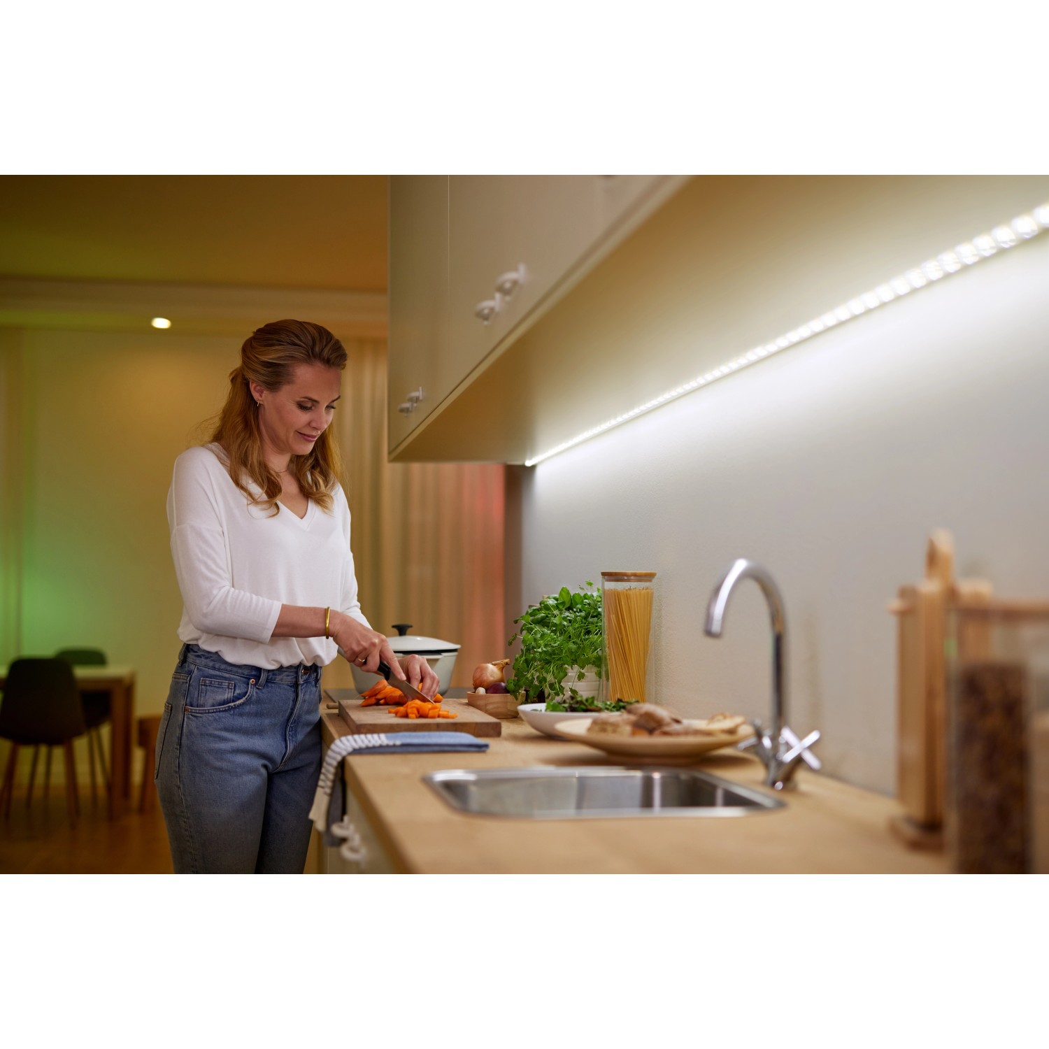 WiZ Smart LED-Leuchtmittel Strip Tunable White & Color 1'600 lm ... WiZ Smart LED-Leuchtmittel Strip Tunable White & Color 1'600 lm ...